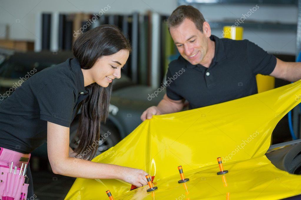 From Design to Protection: The Making of a Vinyl Car Wrap – Favor Graphics